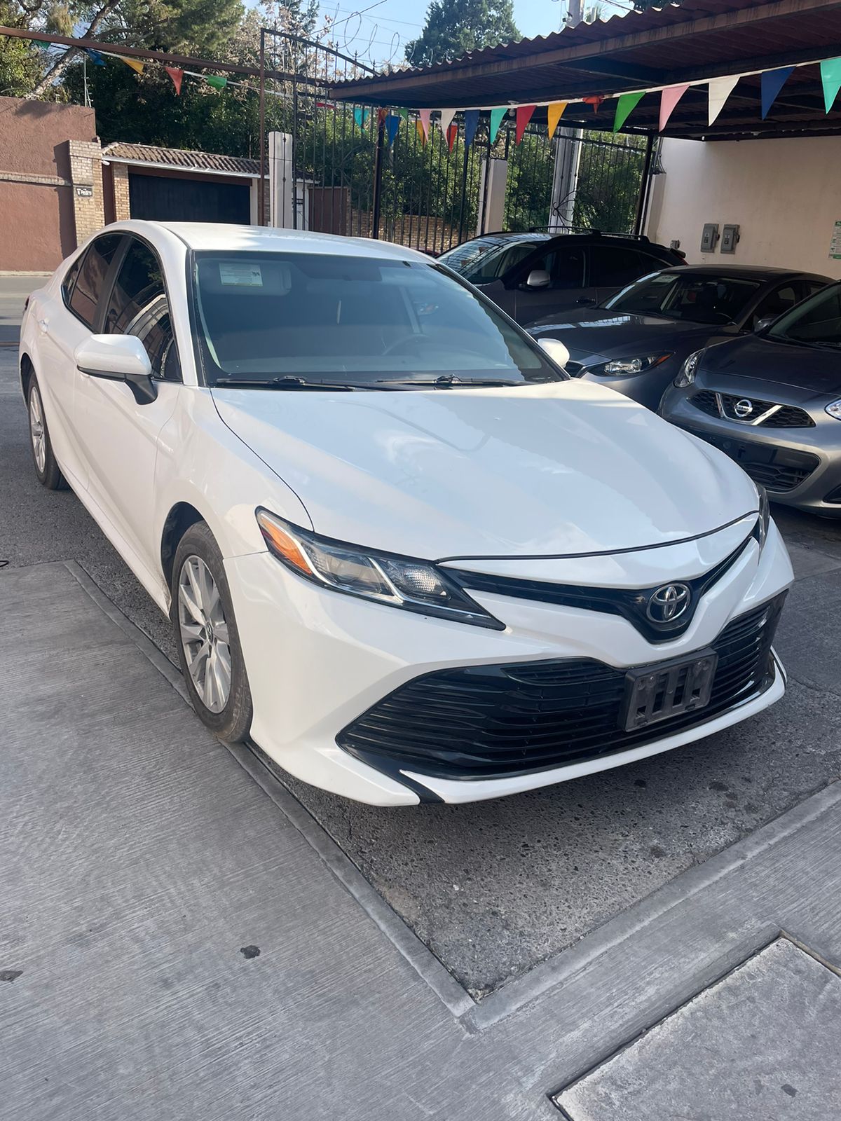 TOYOTA CAMRY 2019 - Facecar